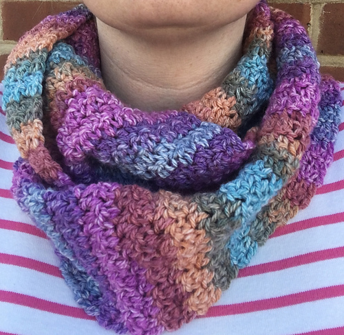 Ravelry: Easy Infinity Scarf pattern by Stephanie K Miller