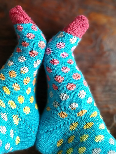 Ravelry: Steph's Spotty Socks pattern by Stephanie Gilchrist