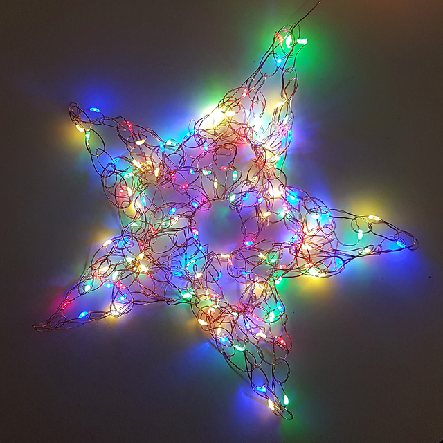 Ravelry: Twinkle Five-pointed Star pattern by Blue Ammonite Designs