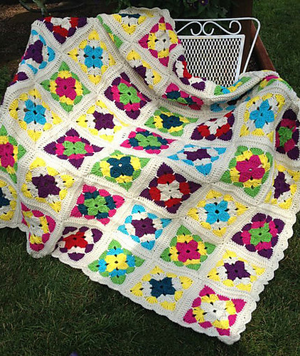 Ravelry: Weekend in Stockholm Throw pattern by Debbie Stoller