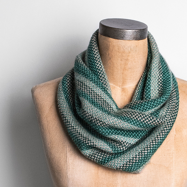 Ravelry: Lexington Cowl pattern by Michael Vloedman