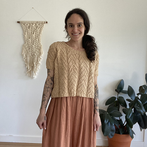 Ravelry: Twisted Vs Tee pattern by Annie Lupton