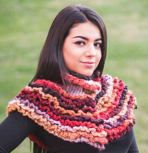 Ravelry: Ruffled Victorian Cowl pattern by Bonita Patterns