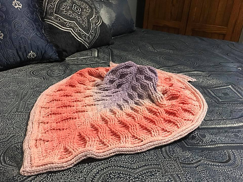 Ravelry: Embossed Leaves Reversible Shawl pattern by Bonita Patterns