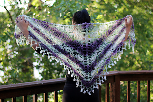 Ravelry: Flamenco Triangle Shawl pattern by Bonita Patterns