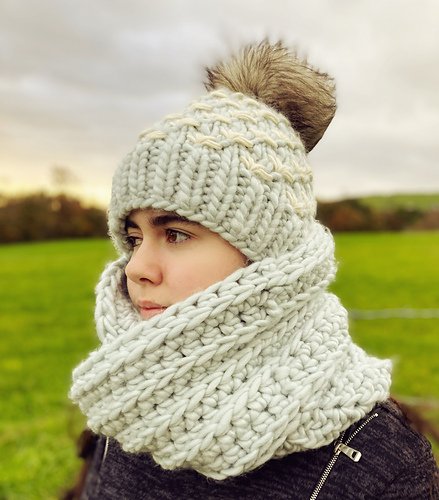Ravelry: The Courchevel Scarf pattern by Bumble & Brush