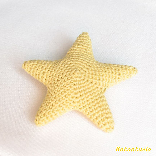 Ravelry: Estrella - Little Star pattern by Botontuelo