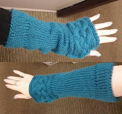 Ravelry: Wear 'Em Up, Wear 'Em Down Claire Gauntlets pattern by Ailsa ...