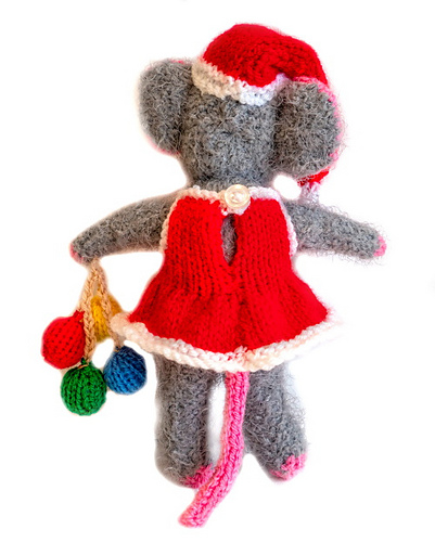 Ravelry: Christmas mouse pattern by Linda Moorhouse