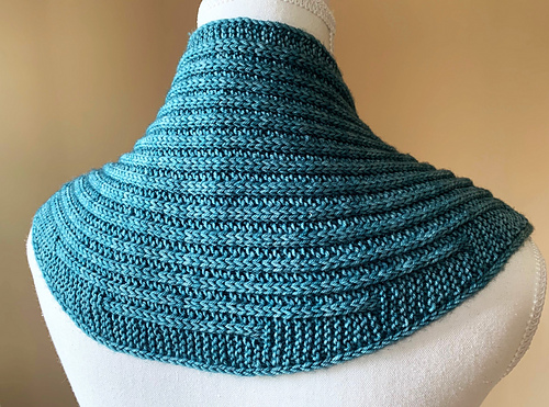 Ravelry: Dunluce Shawl pattern by Brenda Brayfield