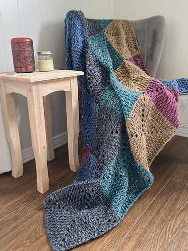 Ravelry: Alpine Granny Square pattern by Brianna Iaropoli