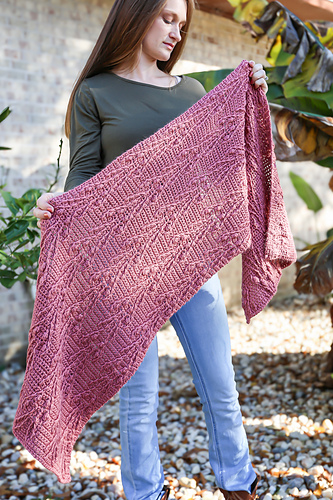 Ravelry: Garden Wrap pattern by Brianna Iaropoli