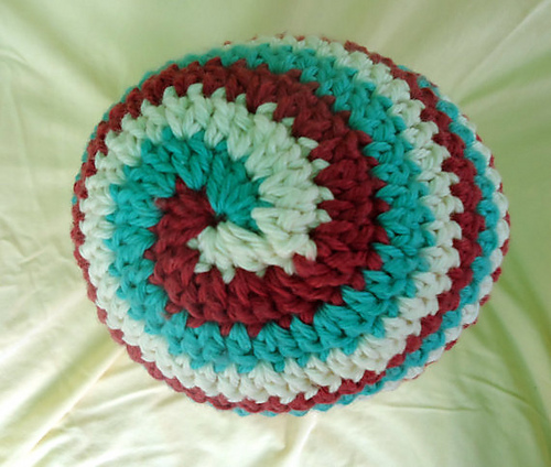 Ravelry: Tri-Color Spiral-Stripe Beanie pattern by Brieshon D'Agostini