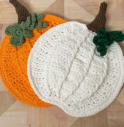 Ravelry: Plump Pumpkin Potholder pattern by Brittany Ford