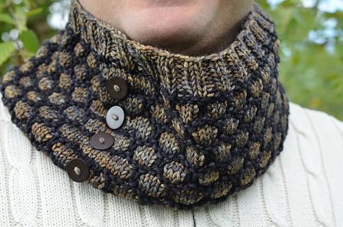Ravelry: Button Up Honey Cowl pattern by Brownie Knits