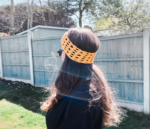 Ravelry: Crocus Cross Headband pattern by Burgundy and Blush