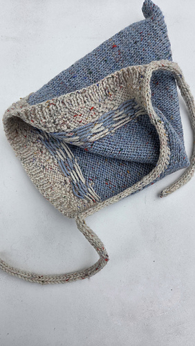 Ravelry: Snowy Mountains Bonnets pattern by BurraKnits