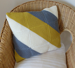 Ravelry: Diagonal Cushion Cover pattern by Patricia Evans