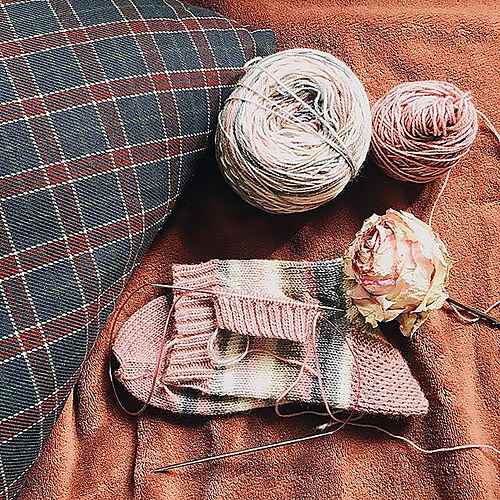 Ravelry: Austru Socks pattern by Alexandra Moro