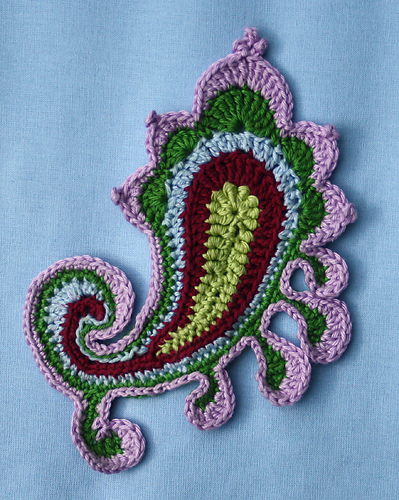 Ravelry: Paisley swirl pattern by CAROcreated design