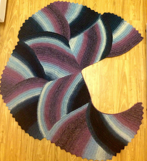 Ravelry: CCCP's Curlicue Shawl