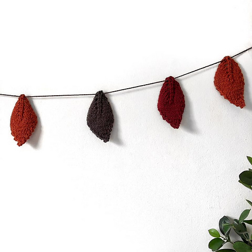 Ravelry: Autumn Leaf Garland pattern by CbyC-norway