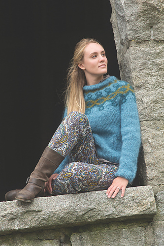 Ravelry: Trinity pattern by Susan Mills Knits
