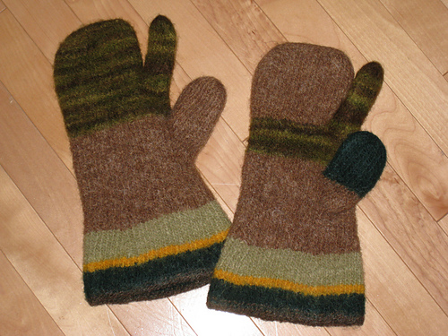 Ravelry: Felted One Finger Mitts pattern by Cathy Kean