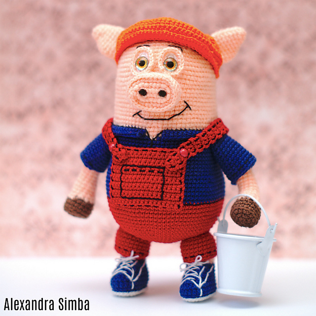 Ravelry: 0021 Pig the Builder called Naf-Naf pattern by CrochetPatternGuru