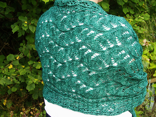 Ravelry: Selkie pattern by Caerthan Wrack