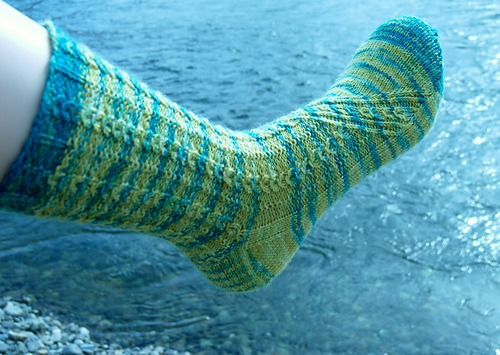 Ravelry: Bubble Stream pattern by Cailyn Meyer