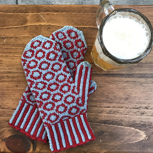 Ravelry: Beer Barrel Polka Mittens pattern by Yarn Treats
