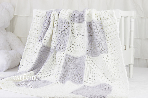 Ravelry: Alice Granny Square Baby Blanket #173 pattern by Kyoko - Cali Chic