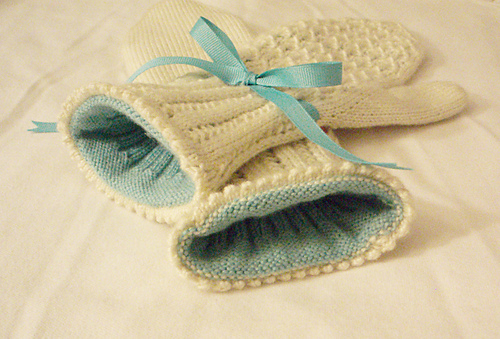 Ravelry: CambriaW's Heritage Silk Lace Mittens