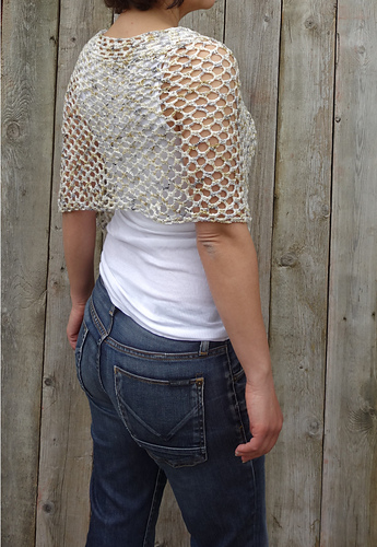 Ravelry: Mermaid Poncho pattern by Camelia Mit