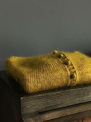 Ravelry: Magnolia Chunky Cardigan pattern by Camilla Vad