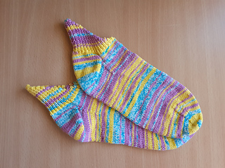 Ravelry: Dreieck-Sneaker pattern by Camping Strick