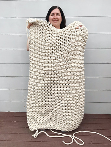 Ravelry: Giant knit rope pouf pattern by Cara Corey