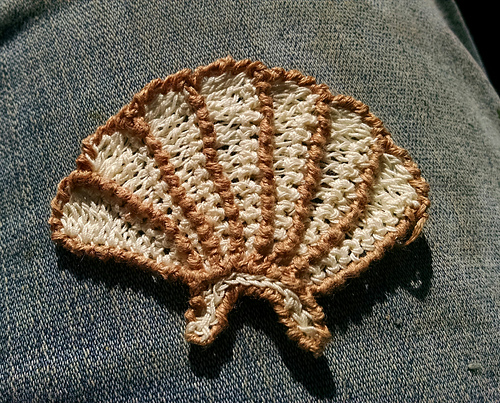 Ravelry: Scallop Shell Motif pattern by Loren G