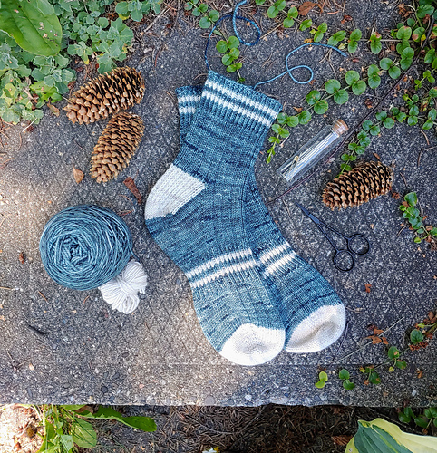 Ravelry: Great Outdoors Lite Socks Cuff Down pattern by Carlie Perrins