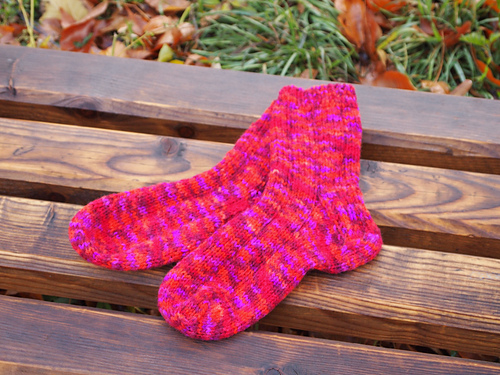 Ravelry: Quick & Easy Ribbed Socks pattern by Erssie