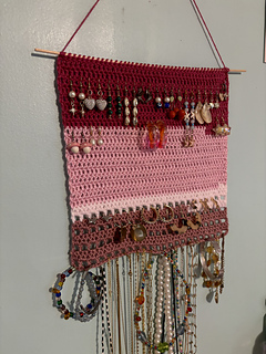 Ravelry: Scrap Yarn Jewelry Organizer pattern by Caroline O'Leary
