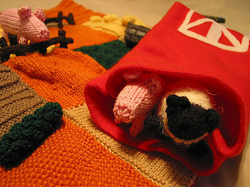 Ravelry: Farm Play Mat pattern by Debbie Bliss