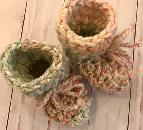 Ravelry: Kids Slipper Socks pattern by Pam Carr