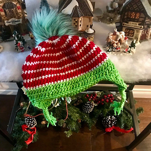 Ravelry: Christmas Ear Flap Hat pattern by Pam Carr