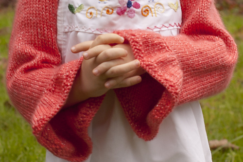 Ravelry: Sparkle Shrug pattern by Jill Ramos