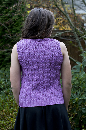 Ravelry: Textured Sleeveless Shell pattern by Melissa Leapman