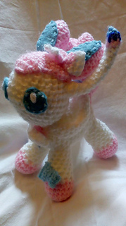 Ravelry: Sylveon pattern by Catherine Roberts