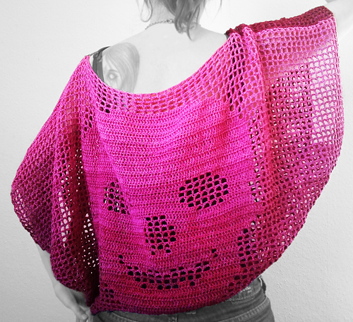 Ravelry: Batwing Summer Shorty pattern by Katja Löffler