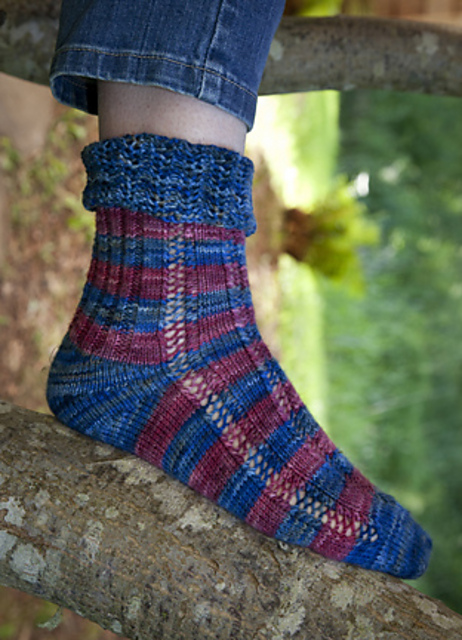 Ravelry: Angela's Wind-Socks pattern by Cat Bordhi